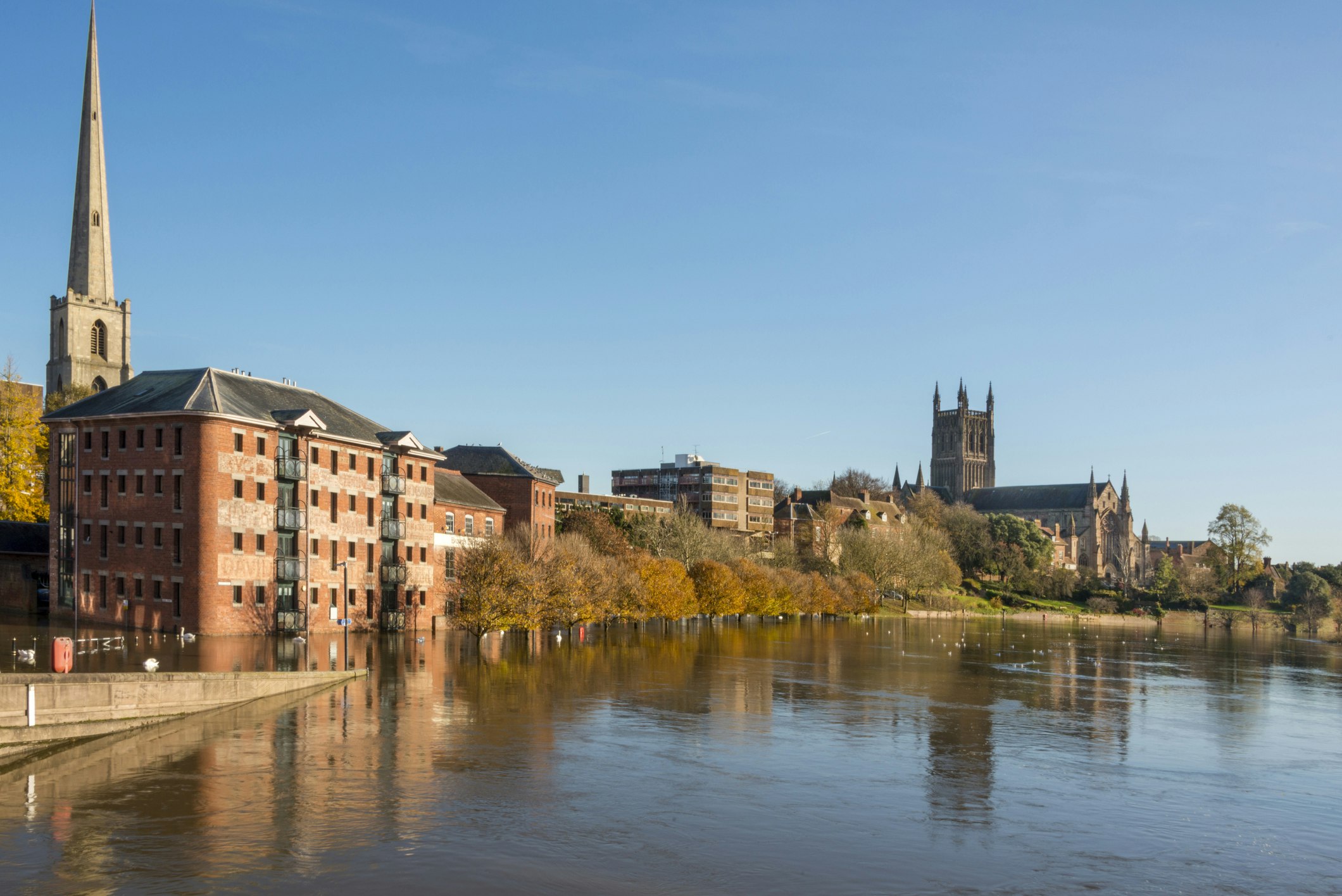 Self-Guided Walking Tours & City Treasure Hunts in Worcester, UK | Questo