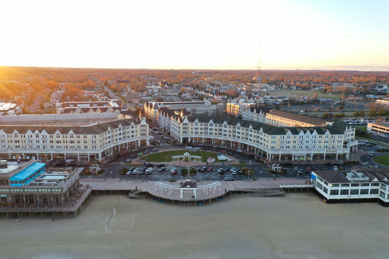 Self-Guided Walking Tours & City Treasure Hunts in Long Branch | Questo