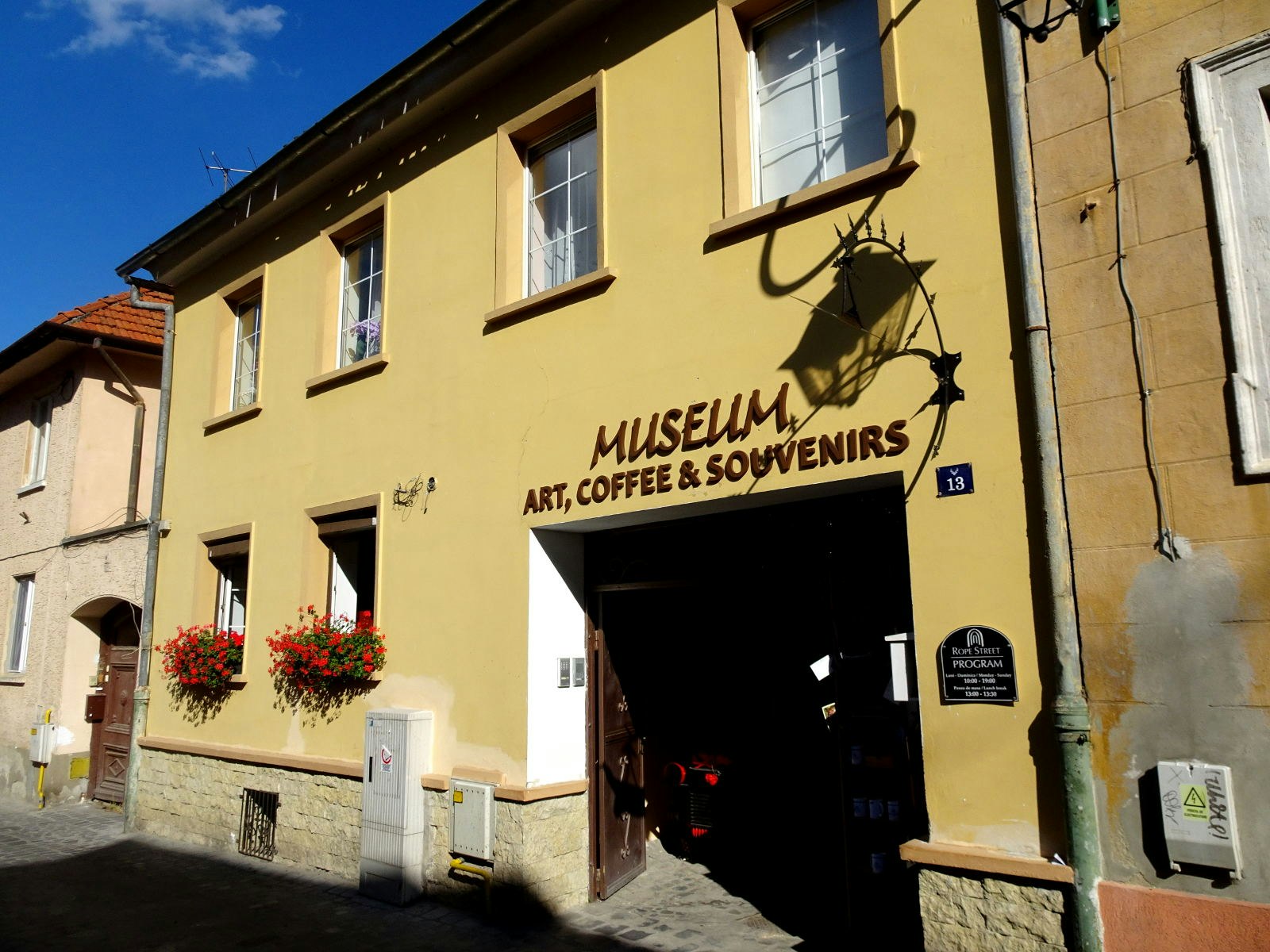 Explore the Unique Rope Street Museum in Brașov