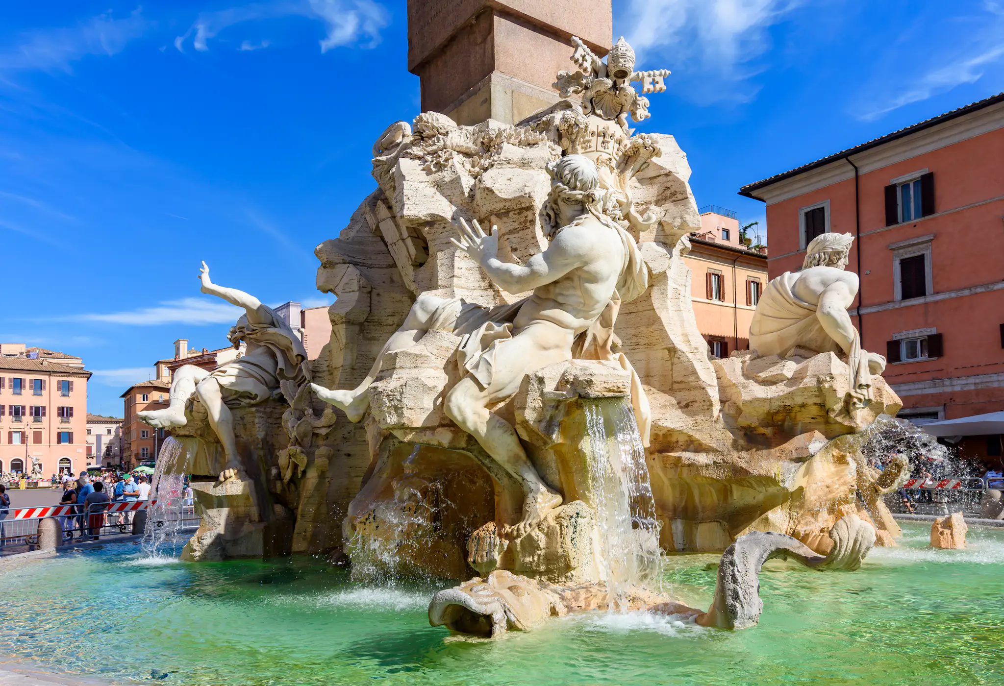 Trevi Fountain Rome - History, Coin Tradition & Visitor Tips