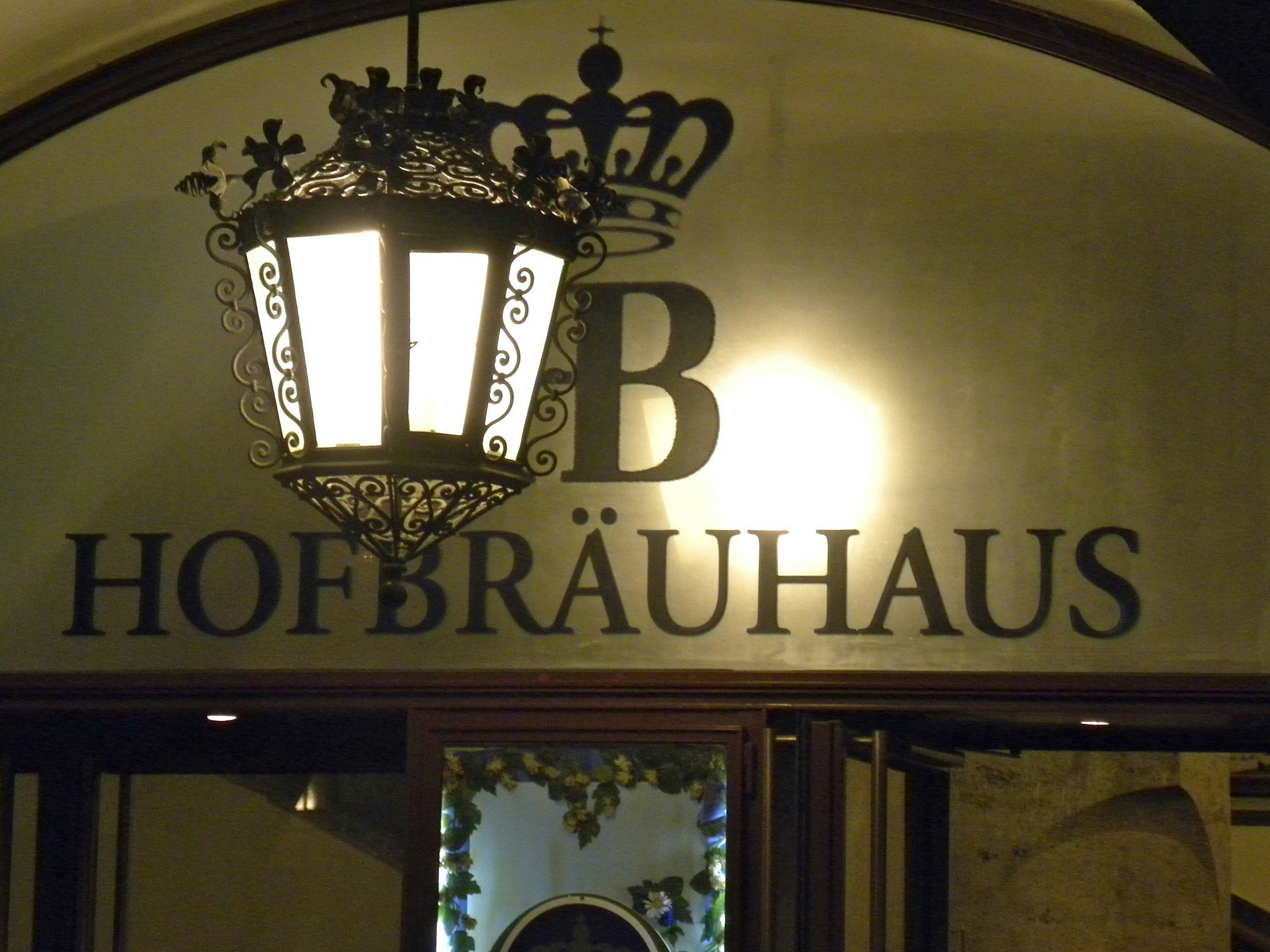 Experience the Iconic Hofbräuhaus München - A Must-Visit Bavarian Beer Hall