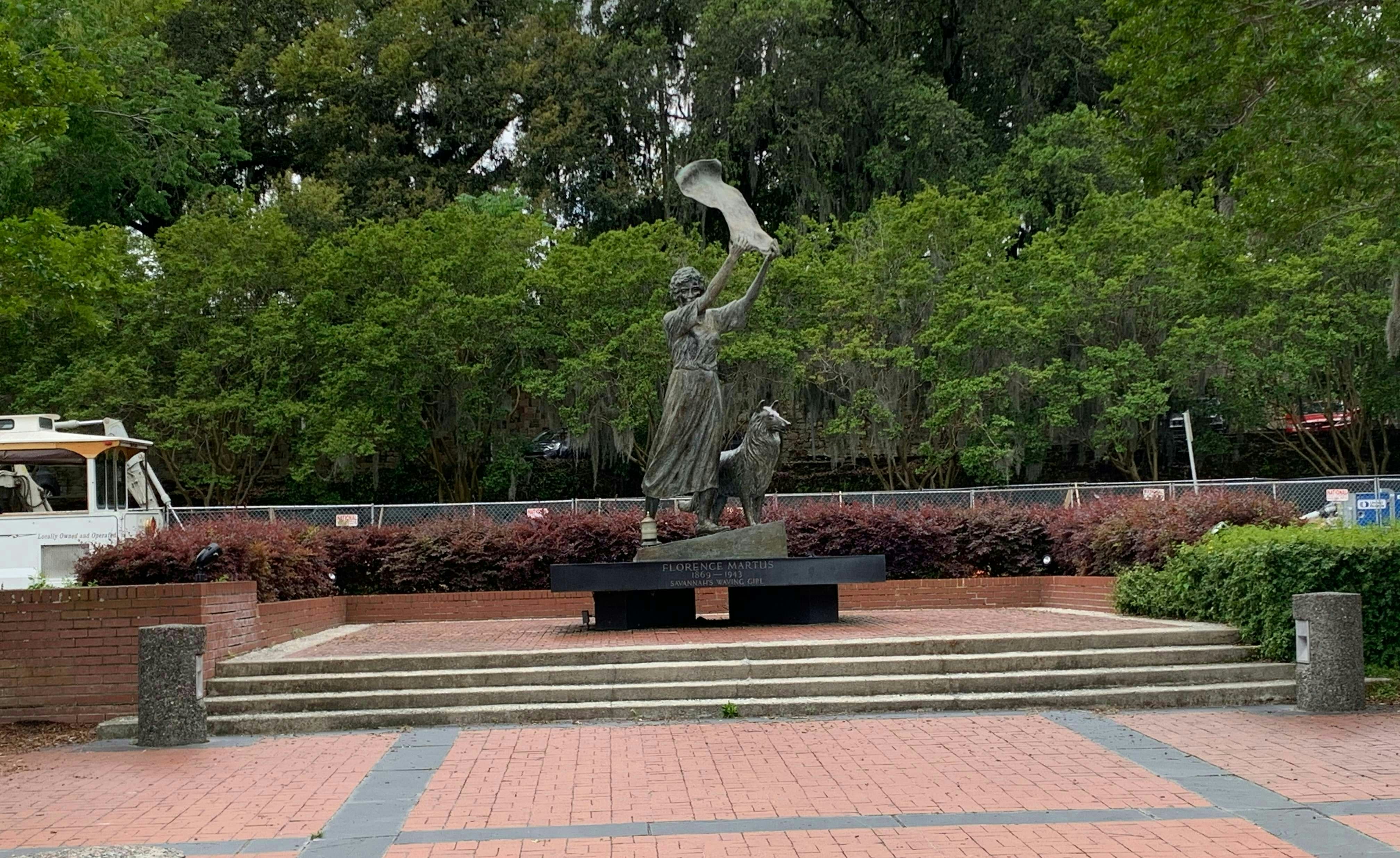 The Waving Girl statue