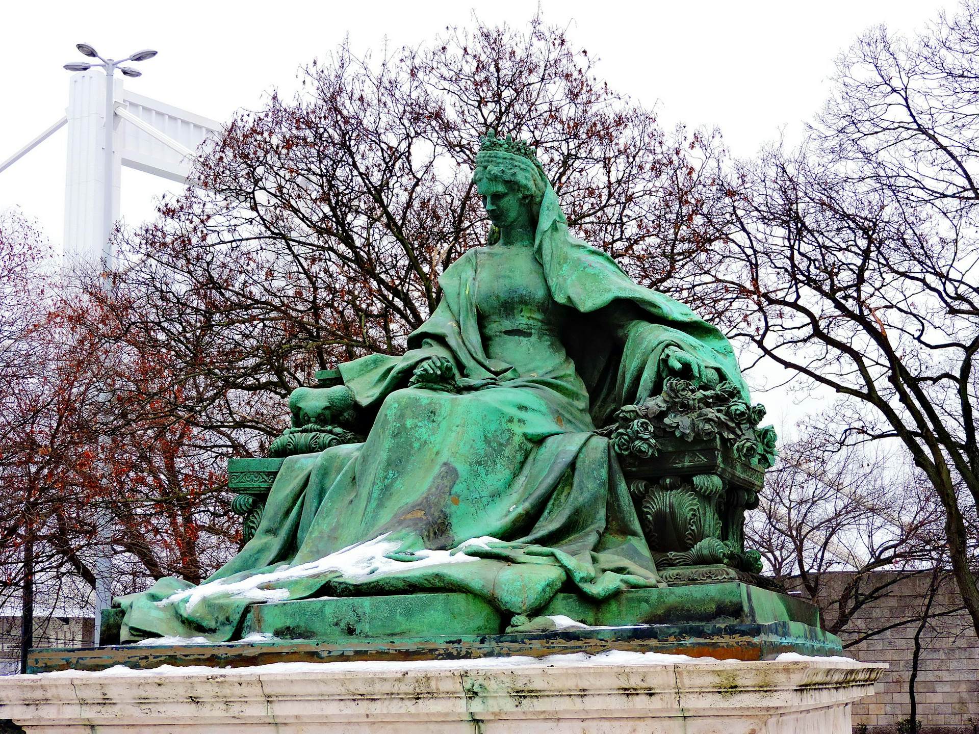 Liberty Square Budapest: A Crossroads of History and Freedom