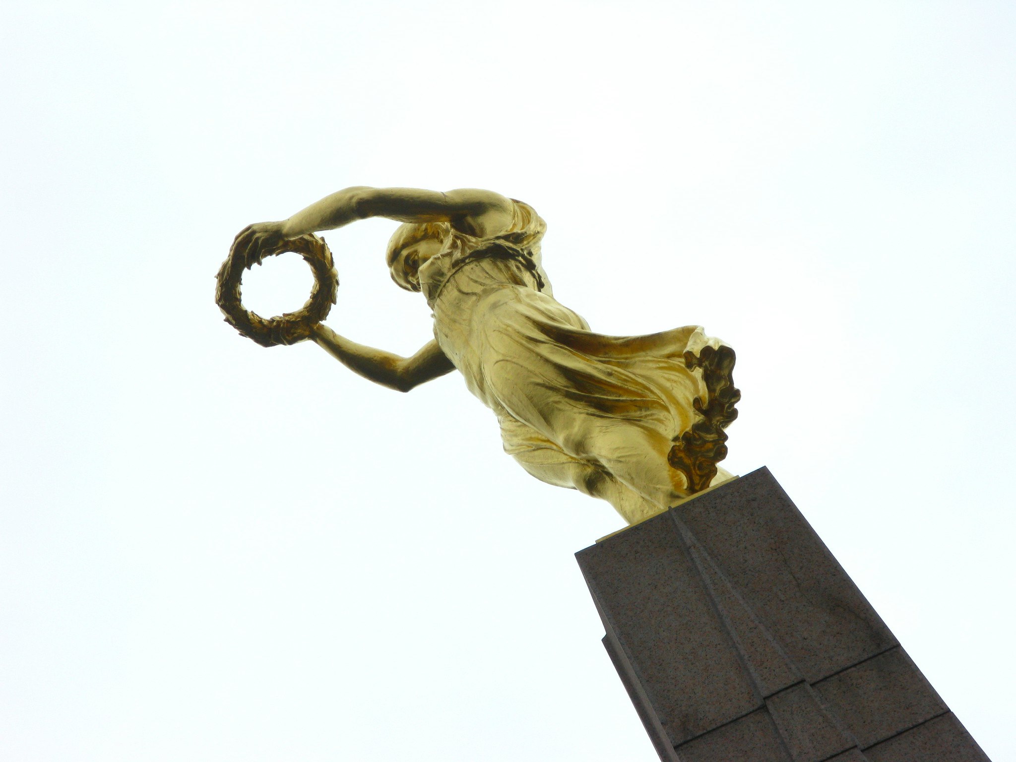 Visit Gëlle Fra - Luxembourg's Emblem of Remembrance and Freedom