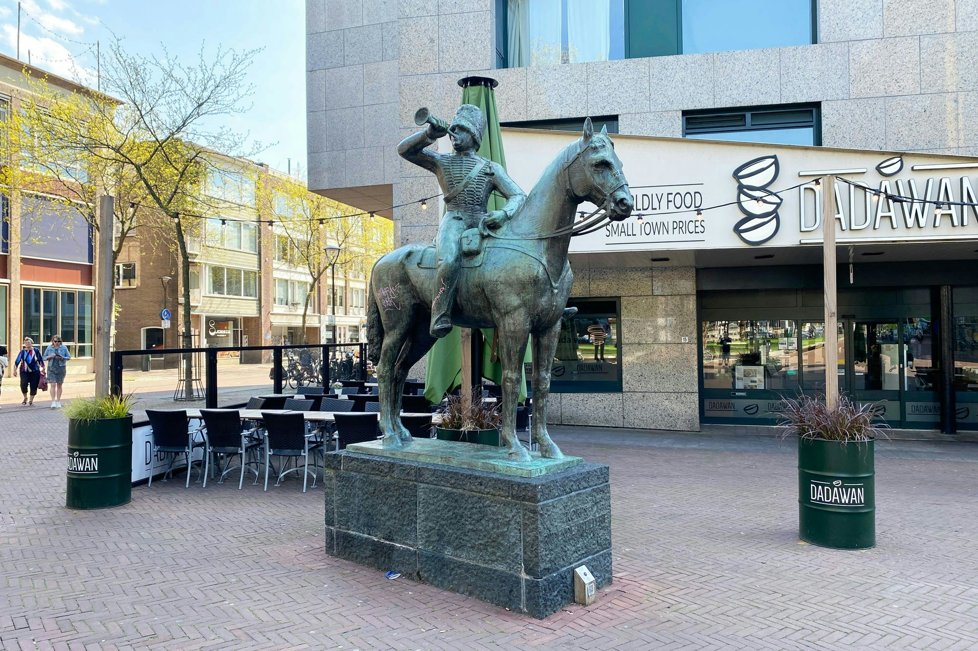 The Gele Rijder Statue