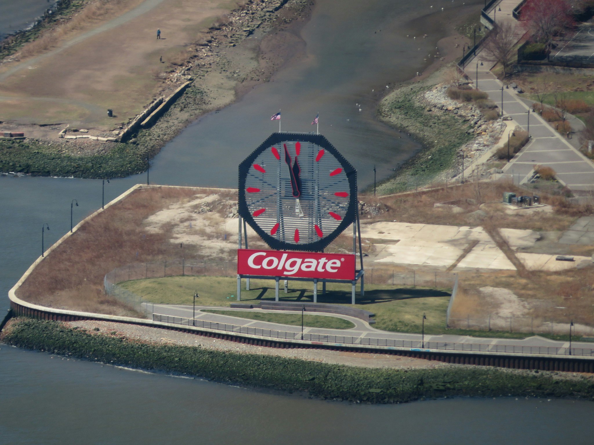 Discover The Colgate Clock: Jersey City's Iconic Timekeeping Marvel